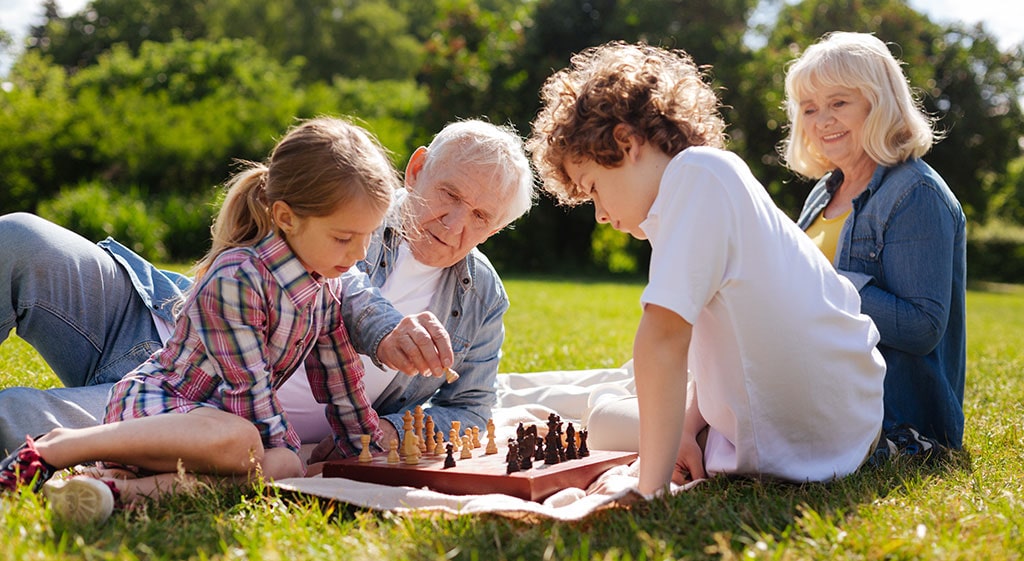 Fun Things To Do With Your Grandkids - Discovery Village Senior Living