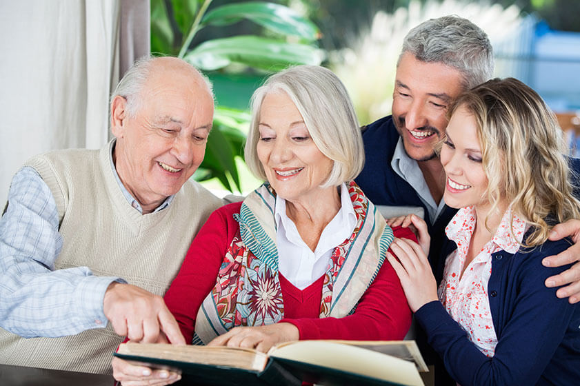 How Can Reading Benefit Seniors? - Discovery Village
