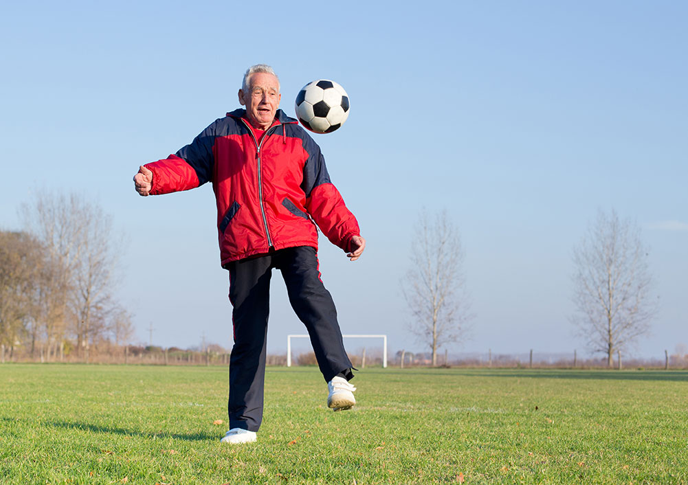 Five Tips For Keeping Seniors Active And Healthy - Discovery Village
