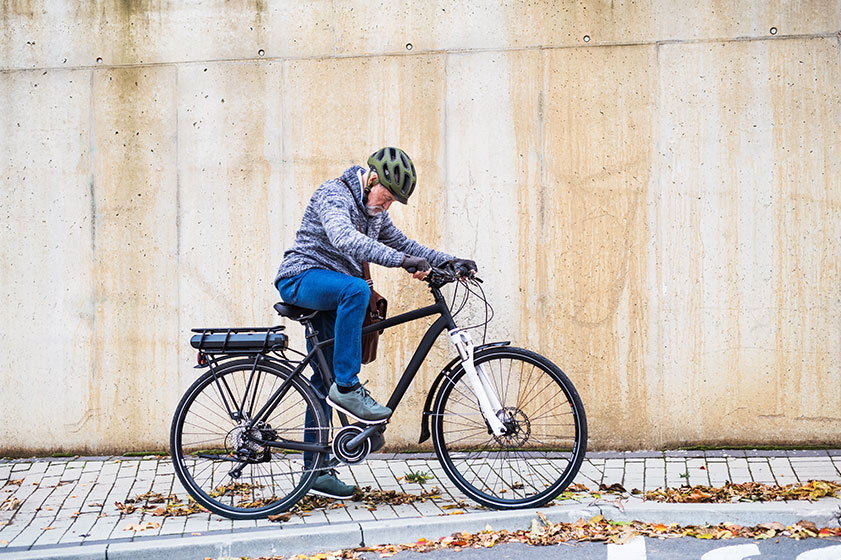 The Importance Of Learning New Things As You Age - Discovery Village