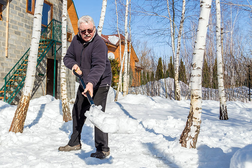 Winter Safety Tips To Protect Seniors From Injuries - Discovery Village