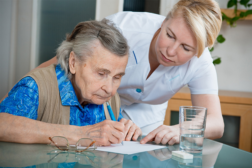 Why Writing Is A Great Activity For Seniors With Dementia - Discovery ...