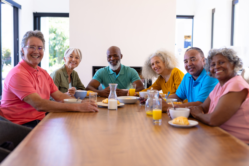 Senior Living Dining Trends: What's Hyping? - Discovery Village
