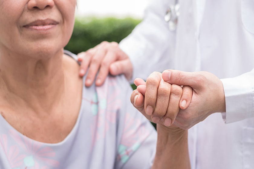 3 Signs Your Elderly Loved One Needs A Move To Senior Living In Tampa ...