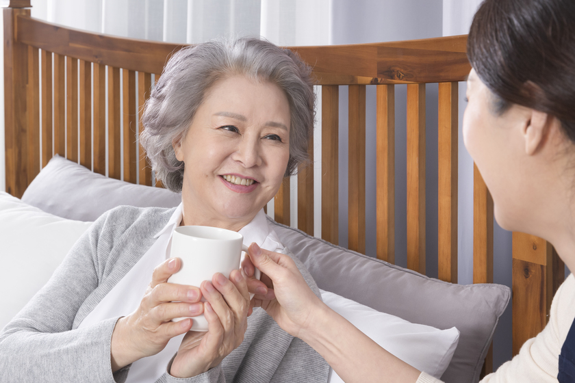 A Guide To Individual Service Plans In A Senior Living Apartment In ...