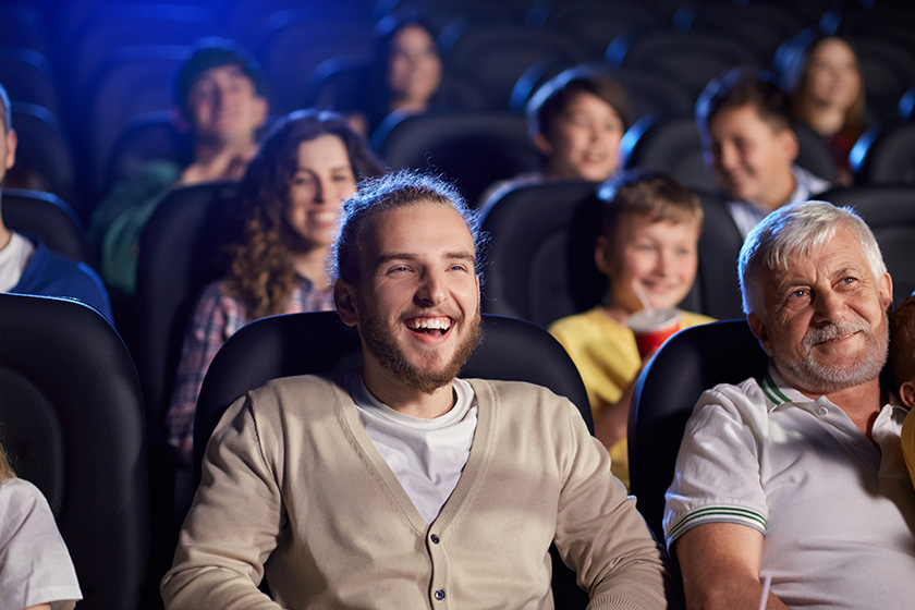 5 Benefits Of Visiting Comedy Clubs For Seniors - Discovery Village