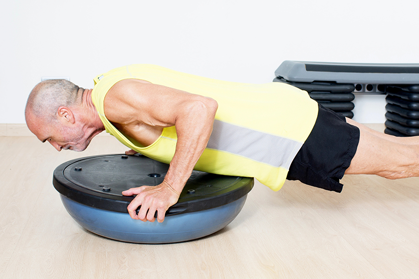 5 Simple Bodyweight Exercises For Seniors Every Individual Can Adopt ...